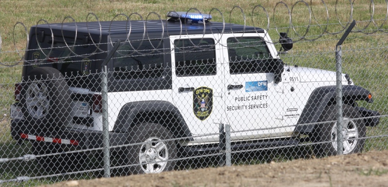 DFW Tower.com // DFW Airport Vehicles & Airfield Equipment